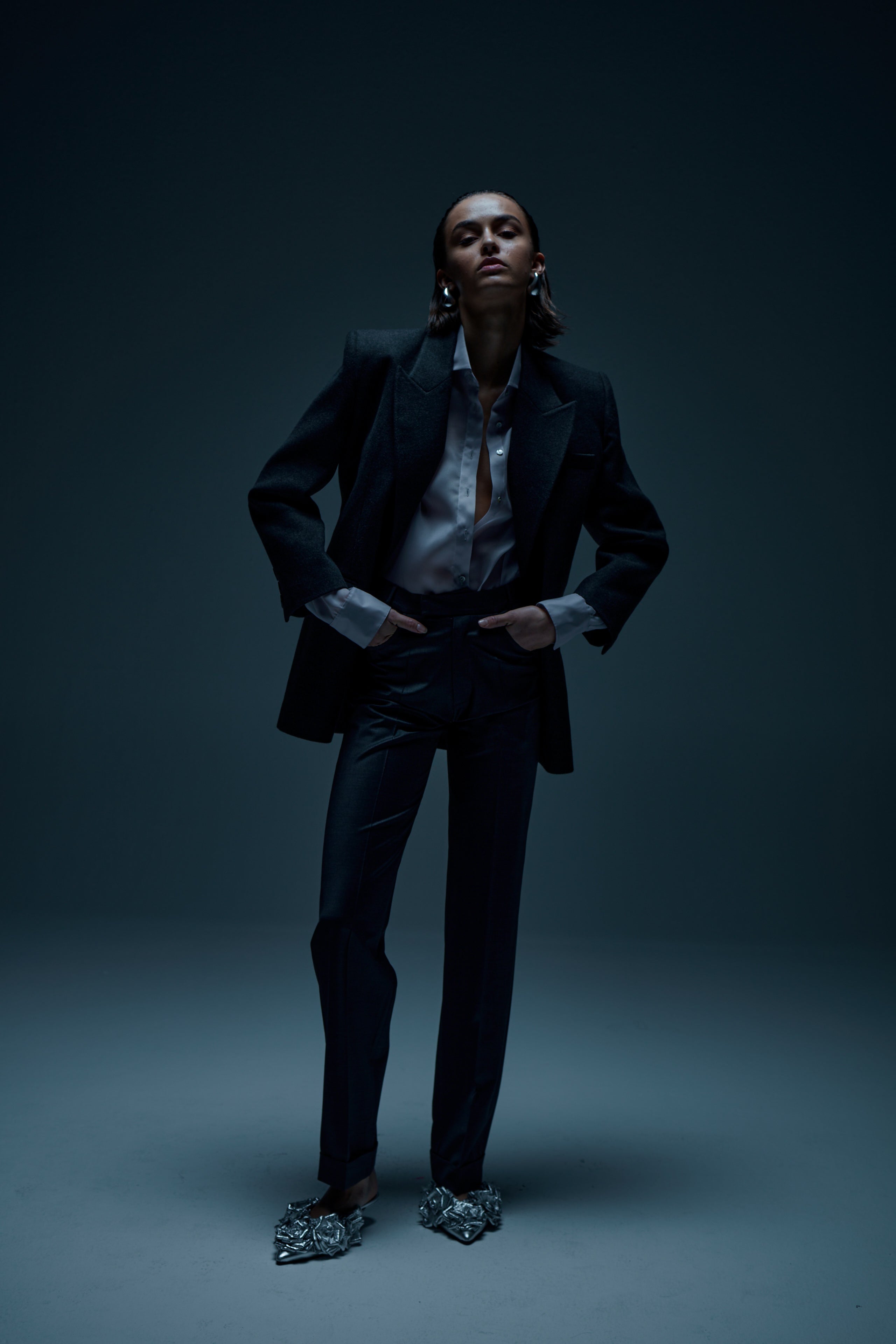 Lookbook- A MAD GIRLS NIGHT SONG – STUDIO NK